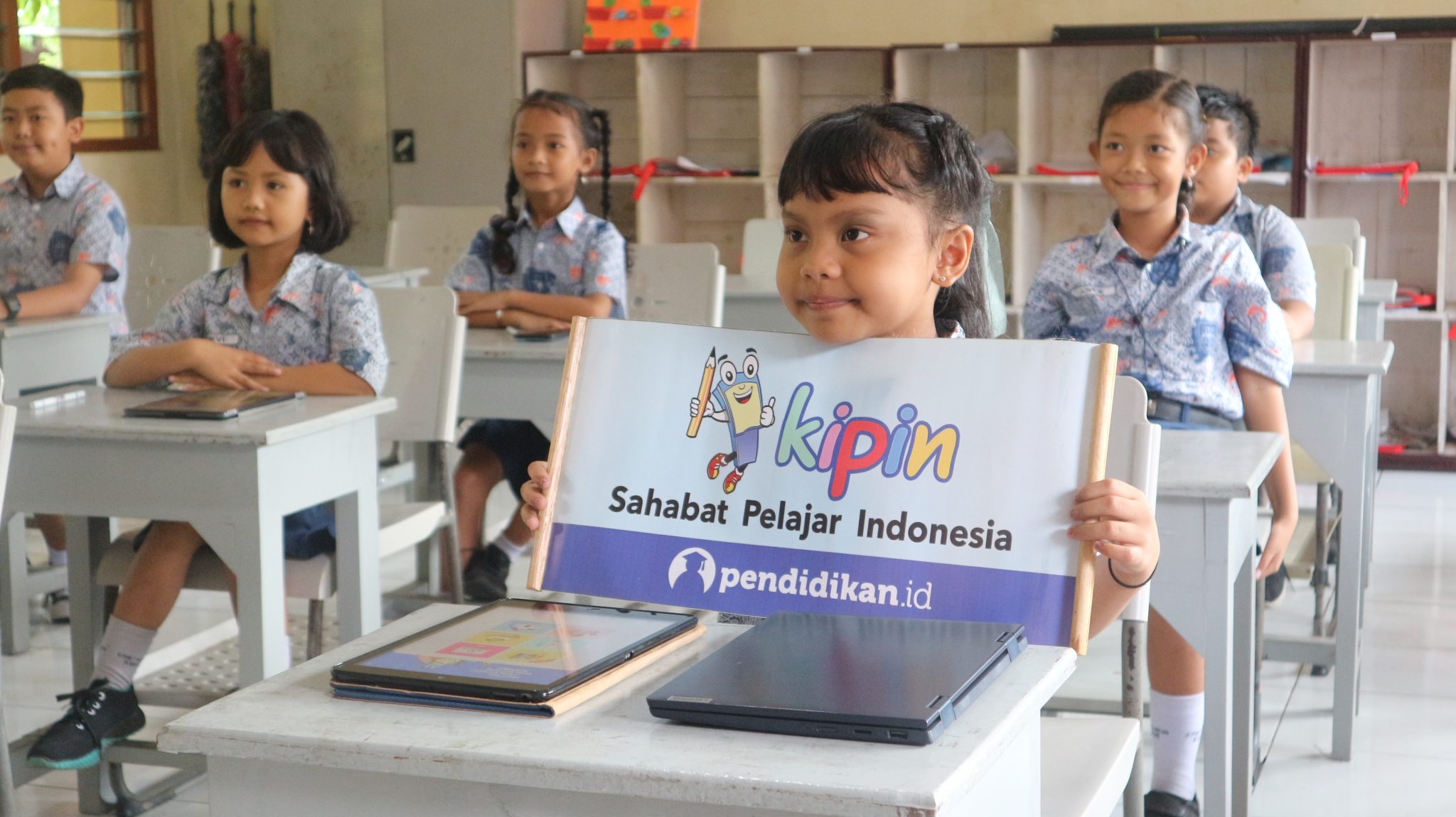 Rangking Literasi Indonesia Naik 5 Peringkat, Jangan Lengah! Berikut Solusi Tepat Berkelanjutan ...