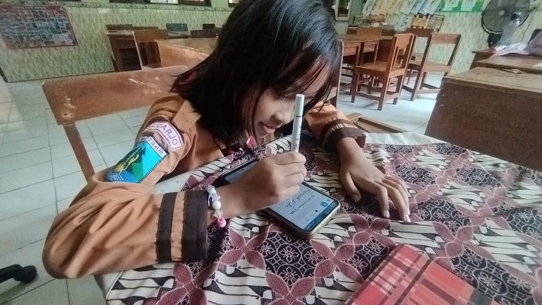 Kipin Dukung Gerakan Menulis Latin dengan Buku Digital - Kumpulan ...